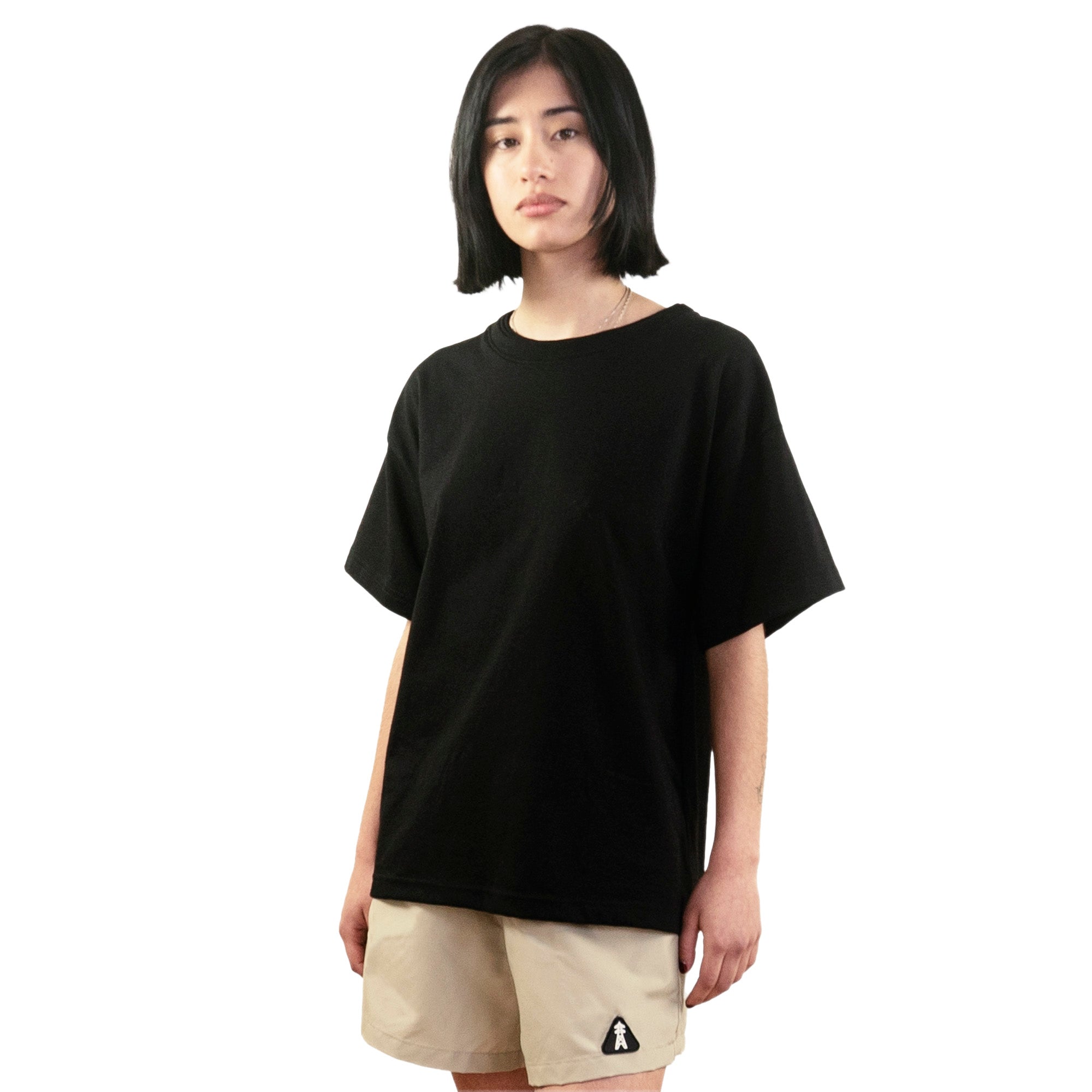 Polera 3 Cuellos Boxy Básica Negra - Club Particular